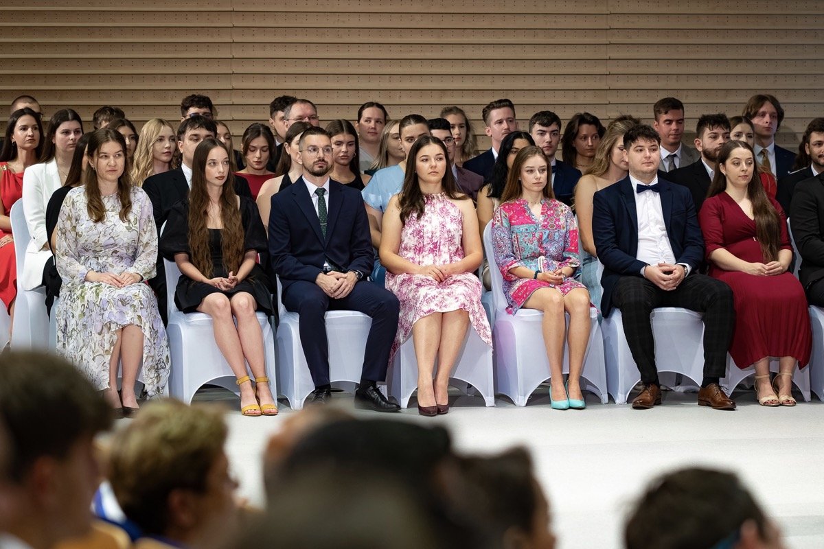 Promócie absolventov FHI 2025 - Faculty of Economic Informatics