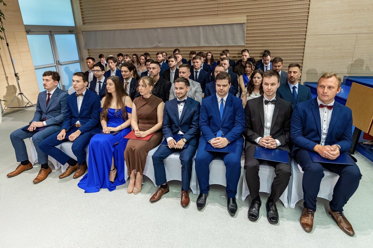 Promócie absolventov FHI 2025 - Faculty of Economic Informatics