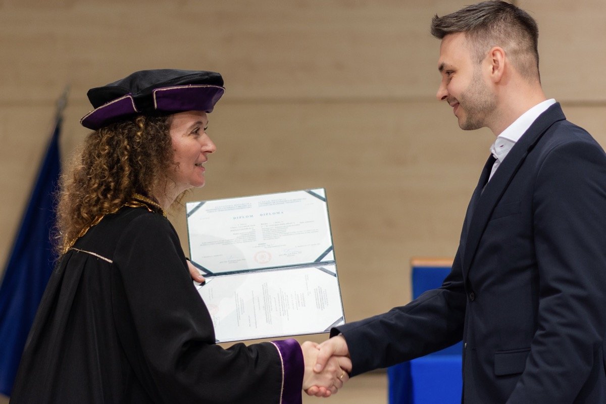 Promócie absolventov FHI 2025 - Fakulta hospodárskej informatiky